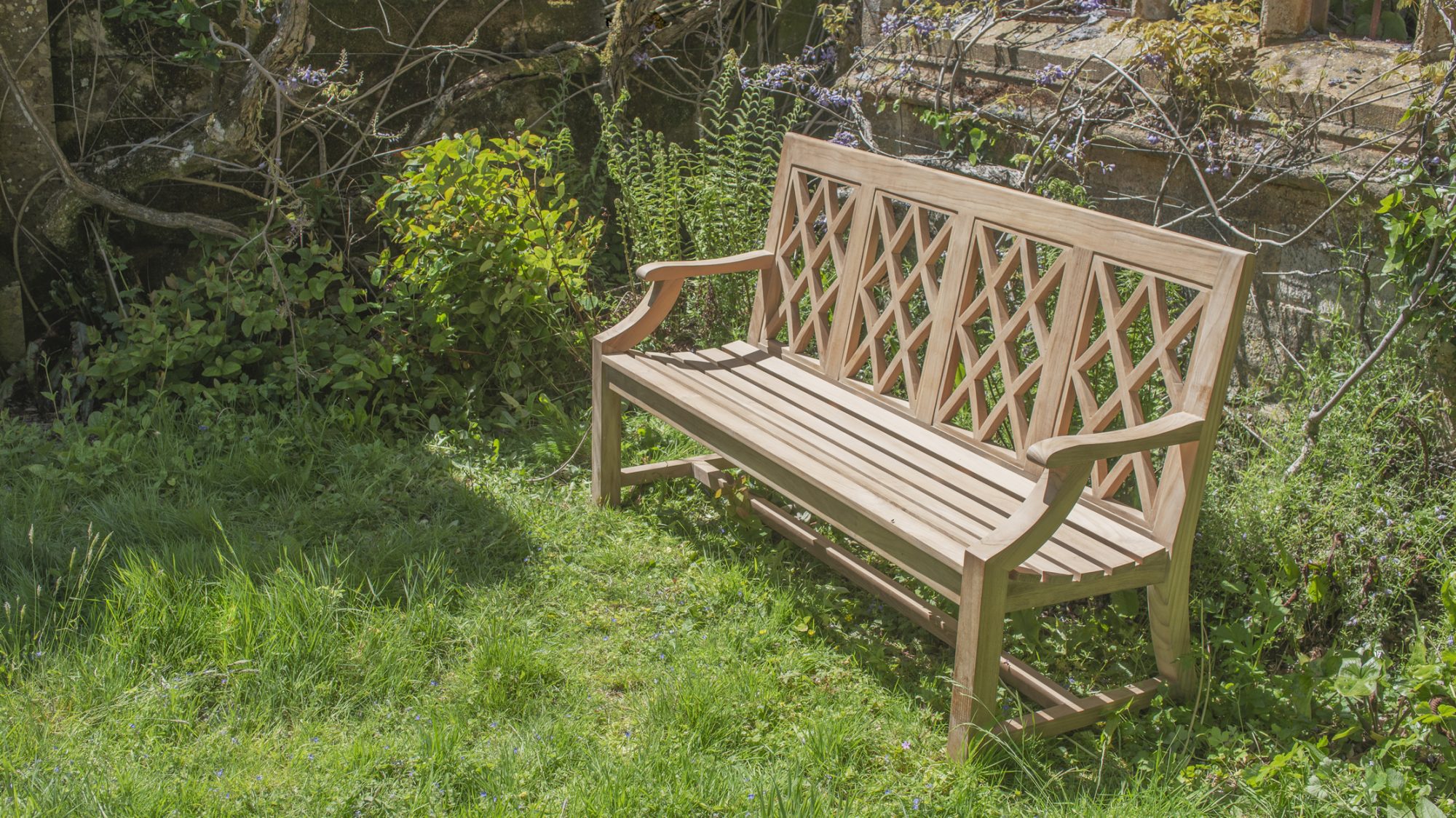 The Cranborne Lattice Garden Bench – Jonathan Sainsbury